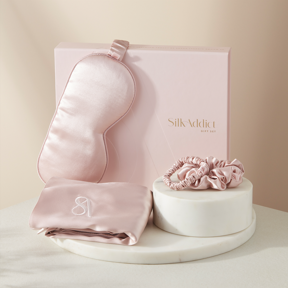 Silk Addict, transform Your Sleep & Beauty Routine with Luxurious Silk